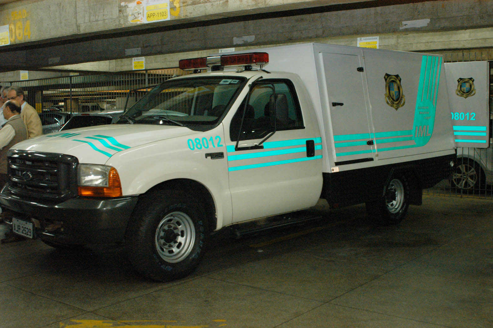 IML de Curitiba recebe a primeira de 25 novas viaturas | Secretaria da ...